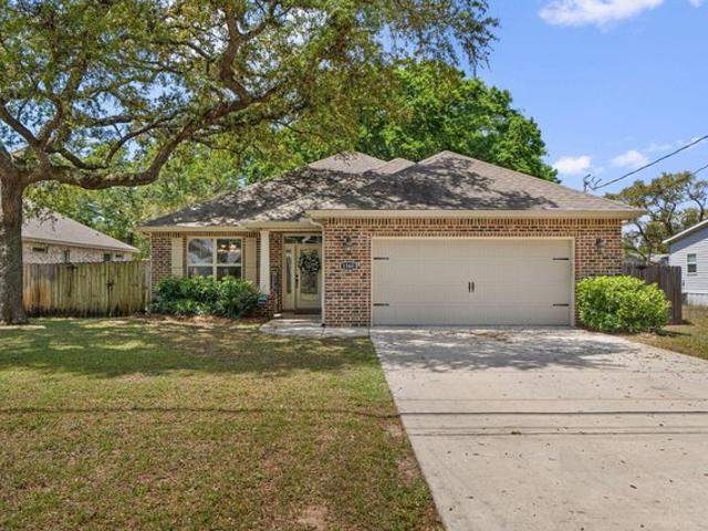 1560 Hickory St, Niceville, FL 32578