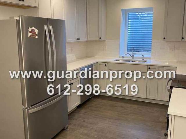 1560 Portland Avenue 2 Bedroom Apartment for Rent at 1560 Portland Ave, St. Paul, MN 55104 Snelling Hamline