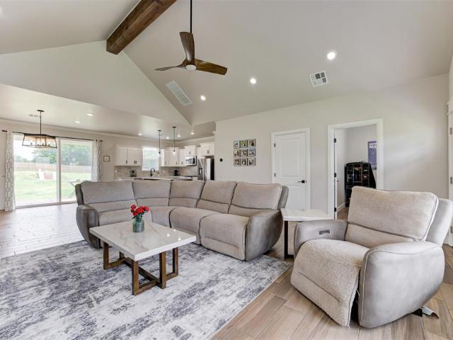 1560 Prairie Vista
