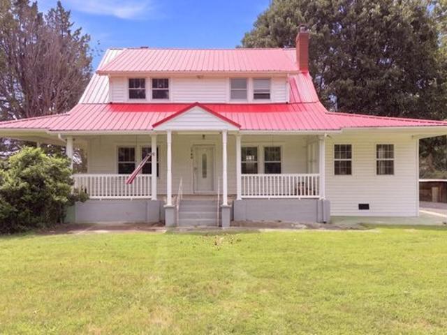 1560 Quarles Rd, Thaxton, VA 24174
