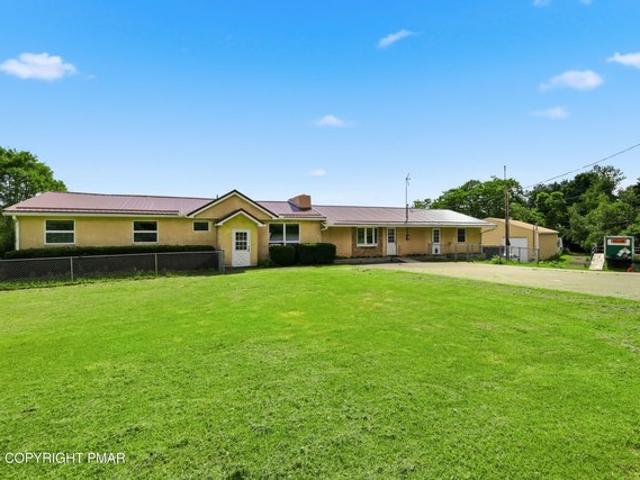 1560 Reservoir Rd, Madison Township, PA 18444