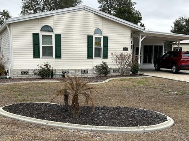 1560 St Lawrence Dr, Grand Island, FL 32735