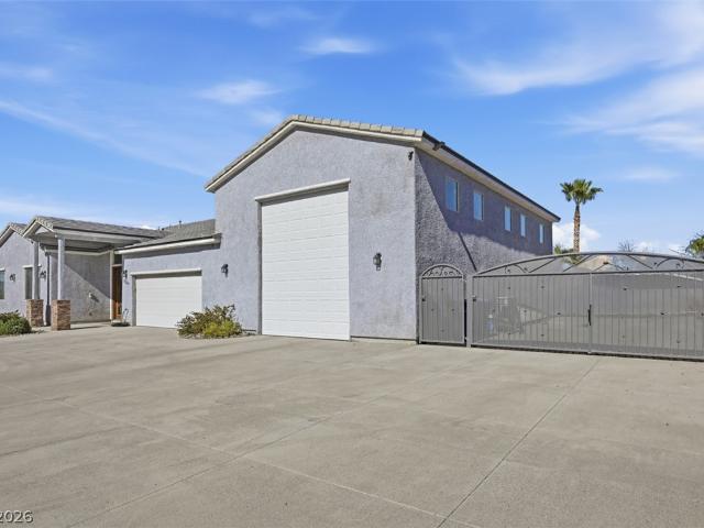 1560 Sundown Dr, Henderson, NV 89002 | MLS #2756 | Compass
