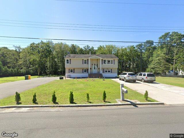 1560 Salem St, Lakewood, NJ 08701