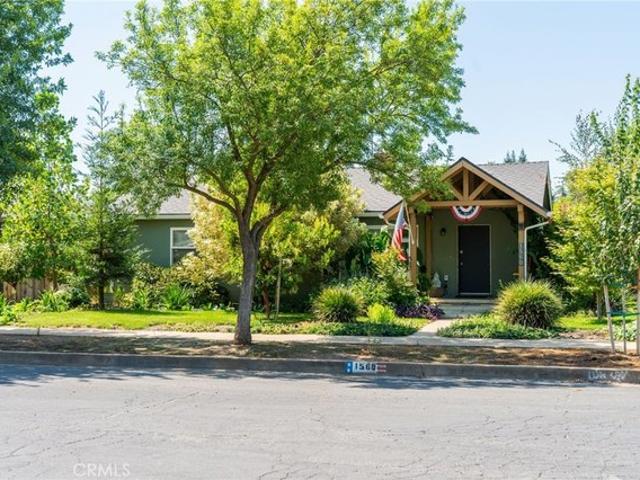 1560 W 23rd St, Merced, CA 95340