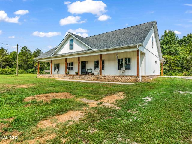 1560 W Dumplin Valley Rd