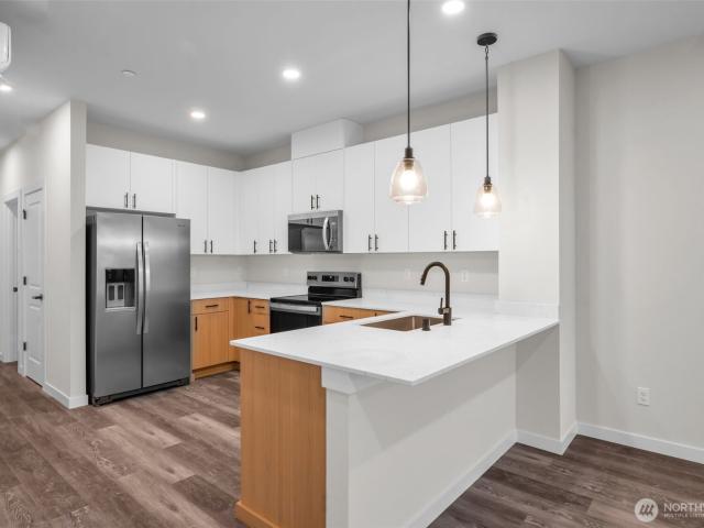 15613 Admiralty Way # B5