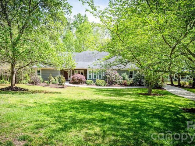 15610 Deerhaven Court