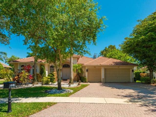 15614 15th St SW, Pembroke Pines, FL 33027