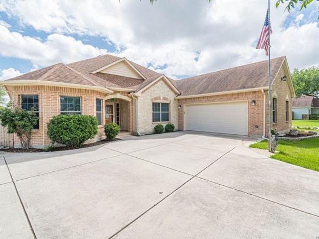 15614 Dell Ln, Selma, TX 78154