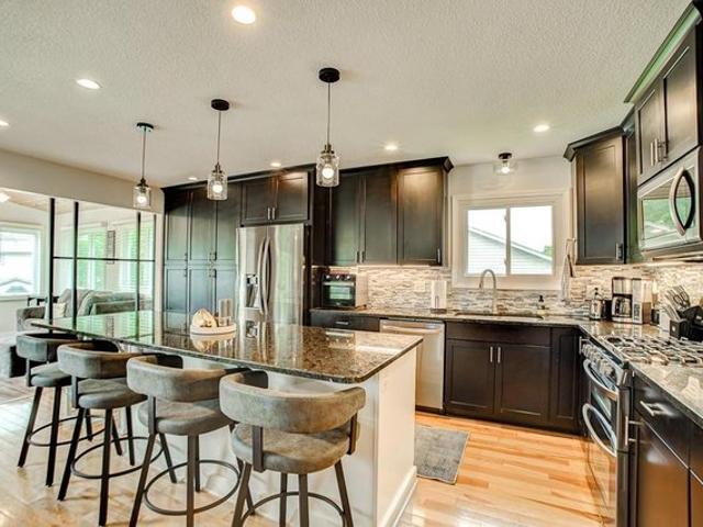15614 Heywood Way, Apple Valley, MN 55124