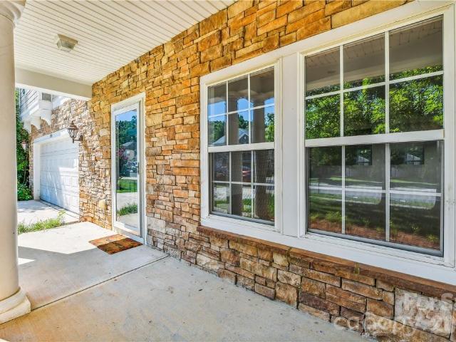 15614 Normans Landing Drive