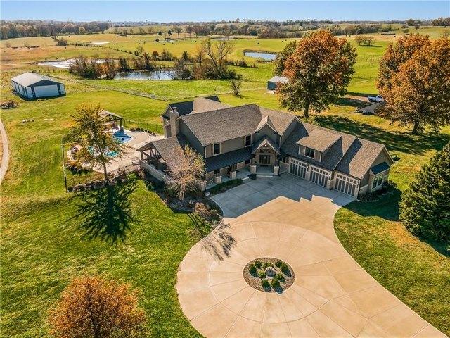 15615 NE 116th St, Kearney, MO 64060