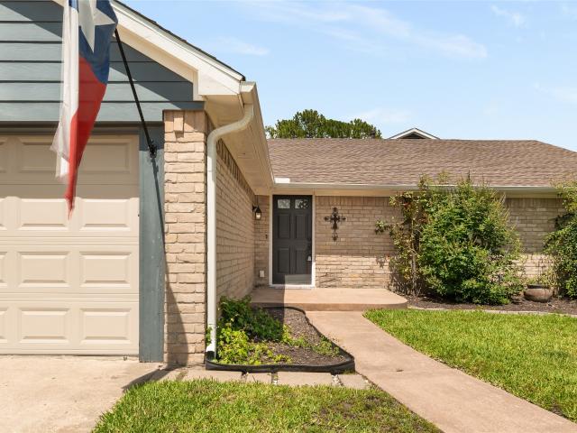 15619 Boulder Oaks Drive