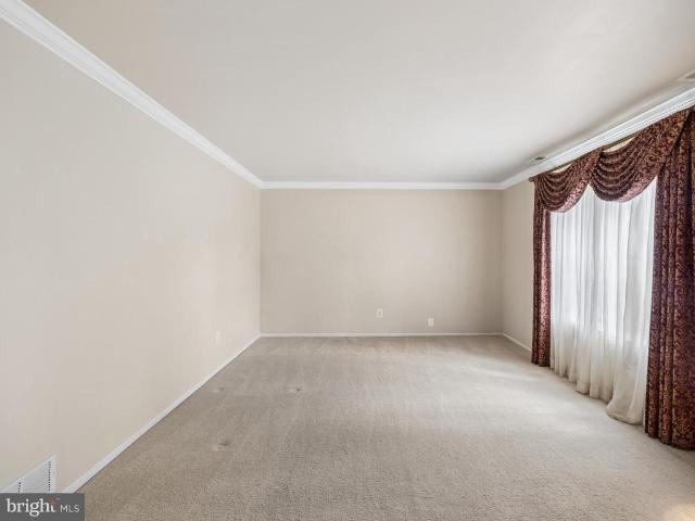 1561 Mulberry Circle