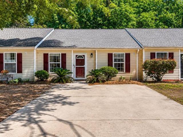 1561 Blaze Ln, Charleston, SC 29412