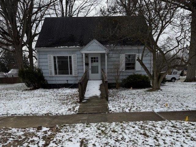 1561 Bradford St NW, Warren, OH 44485