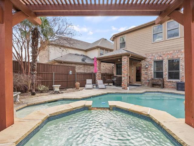 1561 Coastal Drive