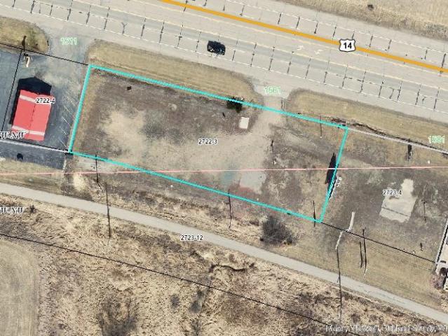 1561 Hwy 14 E