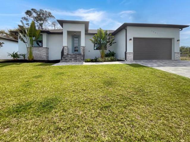 1561 Rossanne Pl, Englewood, FL 34223
