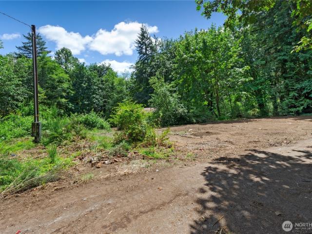 1561 W Cloquallum Road