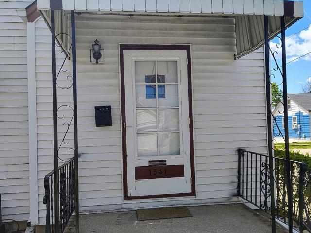 1561 W Morgan Ave W Ave