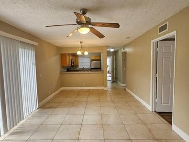 1561 Windorah Way Apt A, West Palm Beach, FL 33411