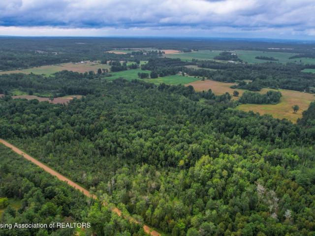 1561 22 Mile Road