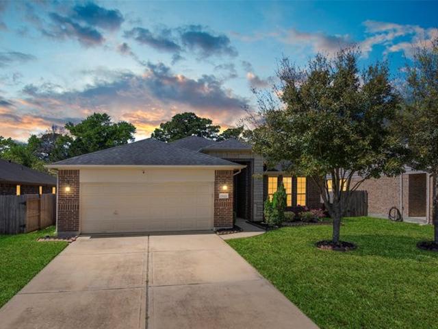 15623 Whisper Woods Dr, Cypress, TX 77429