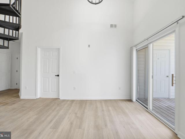 15620 Everglade Ln, Unit 401, Bowie, MD 20716 | MLS #MDPG2210