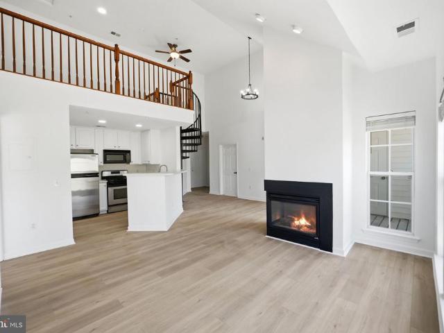 15620 Everglade Lane # 401