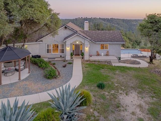 15620 Meadowlark Ln, Sutter Creek, CA 95685