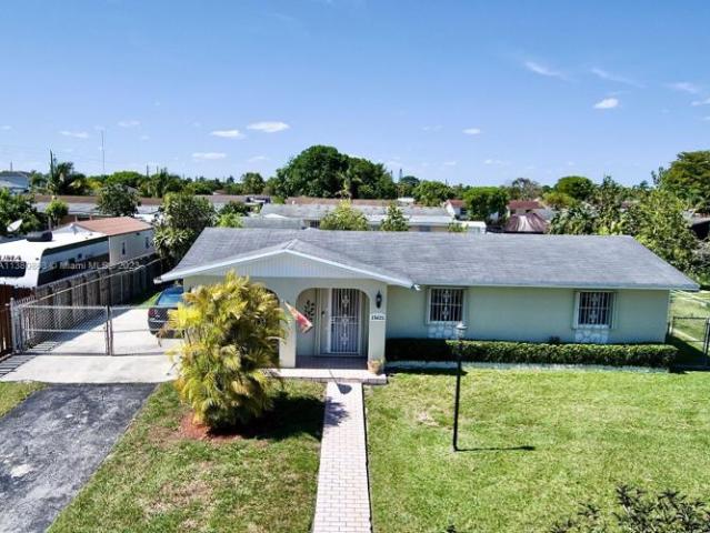 15621 302nd St SW, Homestead, FL 33033