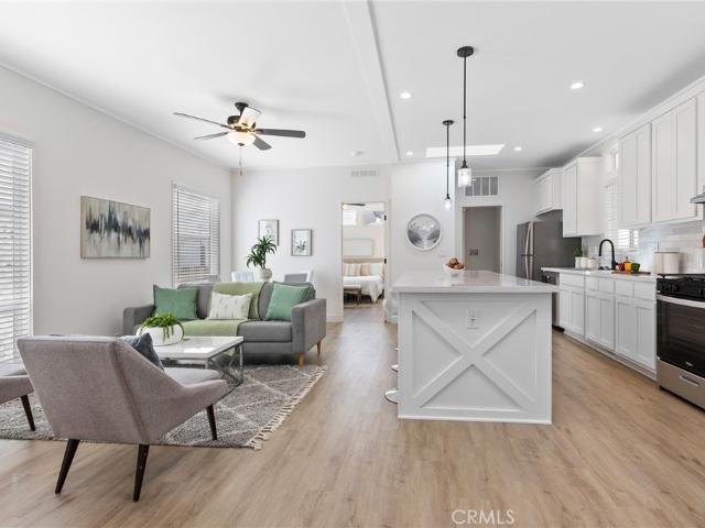 15621 Beach Boulevard 19