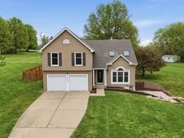 15621 Meadow Ln, Excelsior Springs, MO 64024