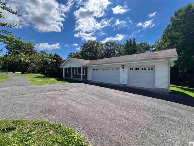 1562 Moors Camp Highway