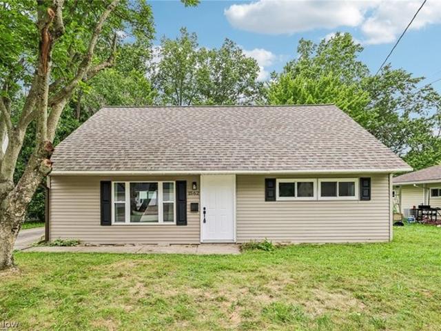 1562 Denison Ave NW, Warren, OH 44485