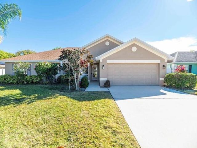 1562 Doves View Cir, Auburndale, FL 33823