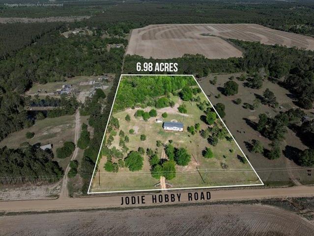 1562 Jodie Hobby Rd, Ashburn, GA 31714