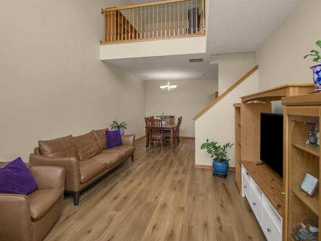 1562 Liberty Circle
