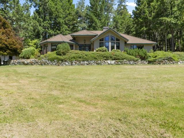 1562 Sleepy Hollow Loop, Grants Pass, OR 97527