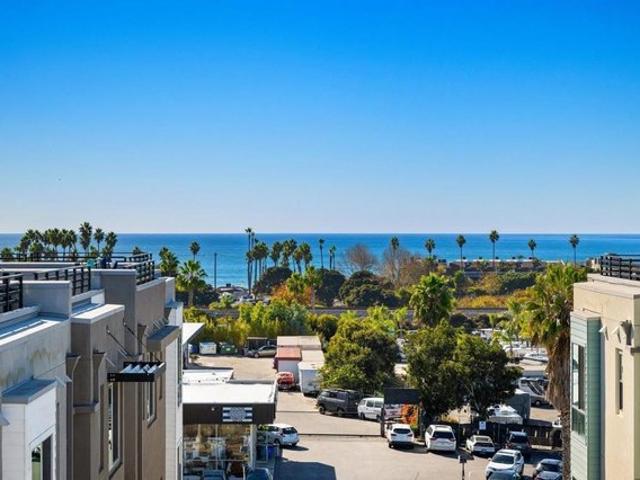 1562 Vista Del Mar Way Unit 1, Oceanside, CA 92054