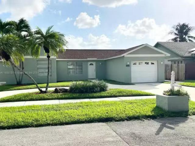 15632 SW 142ND CT, MIAMI, FL 33177 Single Family Residence For.
