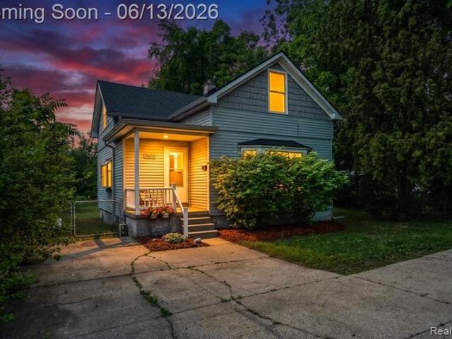 15635 W 13 Mile Rd, Southfield, MI 48076