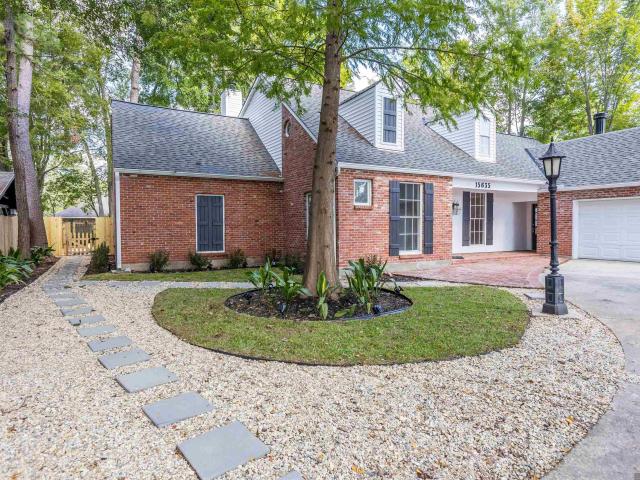 15635 Shenandoah Ave