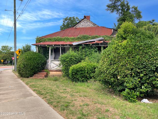 1563 Twiggs Street