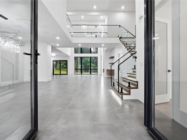 1563 Whitley Road