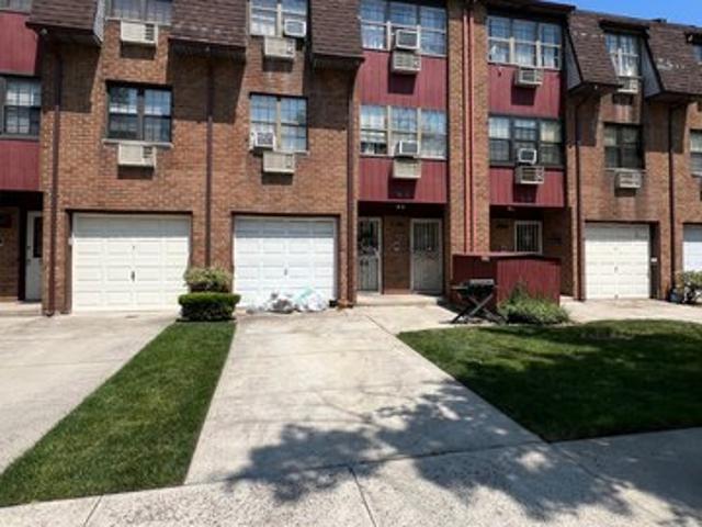 156 1 th St, Howard Beach, NY 14809