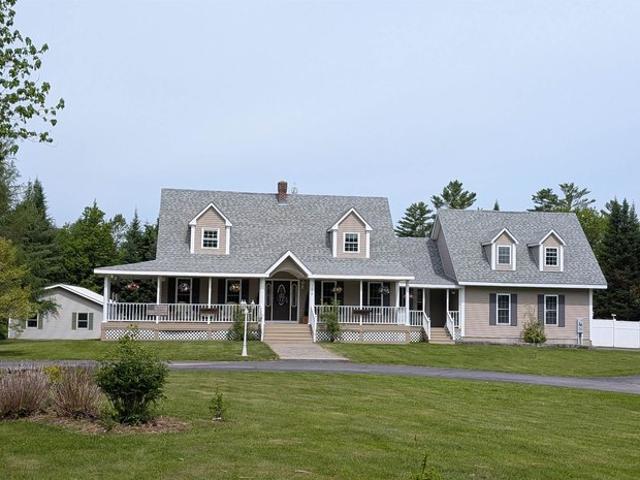 156 Couture Rd, Jefferson, NH 03583