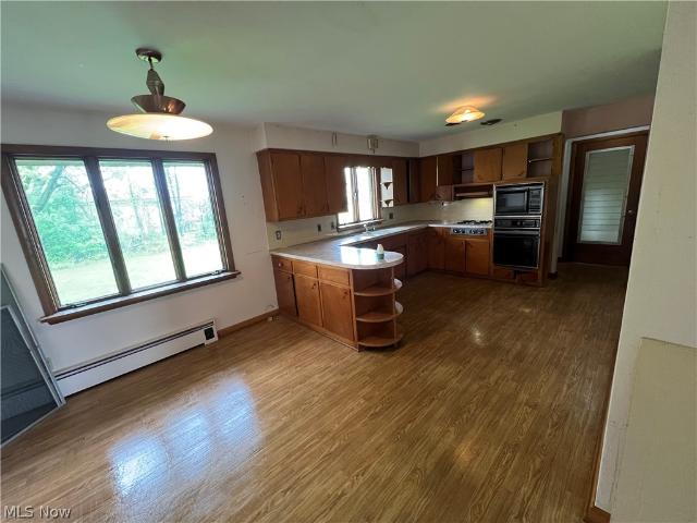 156 Cooper Foster Park Road W